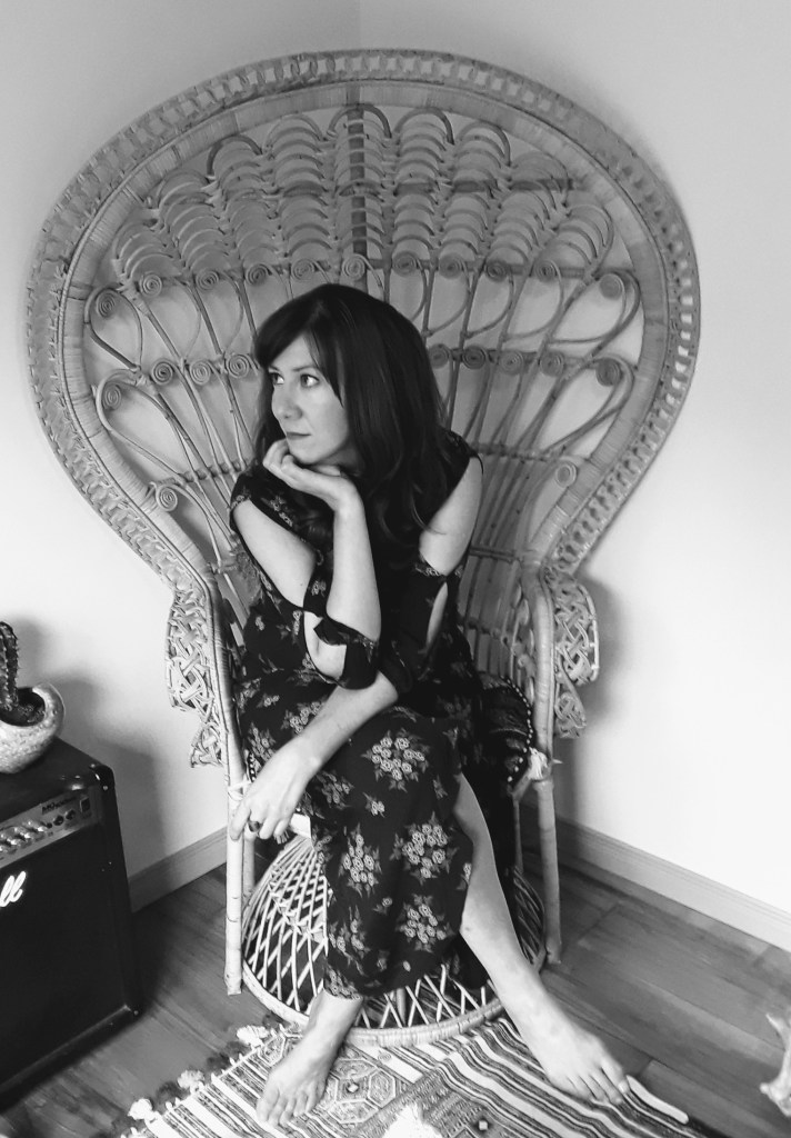 Bio | SARAH MIAN, AUTHOR